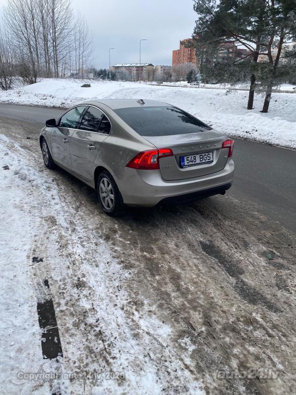 Volvo S60 2012 in Tallinn, with an engine capacity of 1.60 L and mileage of 169 thousand km for 7500 €, photo 3 on AUTOMOTO.COM.LV