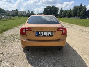 Volvo S60 2012 in Vilnius, with an engine capacity of 2.50 L and mileage of 180 thousand km for 6000 €, photo 5 on AUTOMOTO.COM.LV