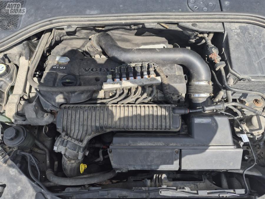 Volvo S60 2012 in Silute, with an engine capacity of 2.50 L and mileage of 288 thousand km for 6250 €, photo 16 on AUTOMOTO.COM.LV