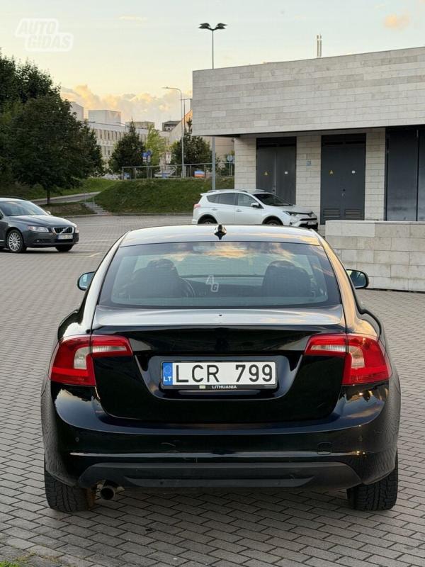 Volvo S60 2012 in Vilnius, with an engine capacity of 2.00 L and mileage of 245 thousand km for 4450 €, photo 7 on AUTOMOTO.COM.LV