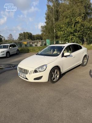 Volvo S60 2012 in Klaipeda, with an engine capacity of 2.50 L and mileage of 168 thousand km for 6500 €, photo  on AUTOMOTO.COM.LV