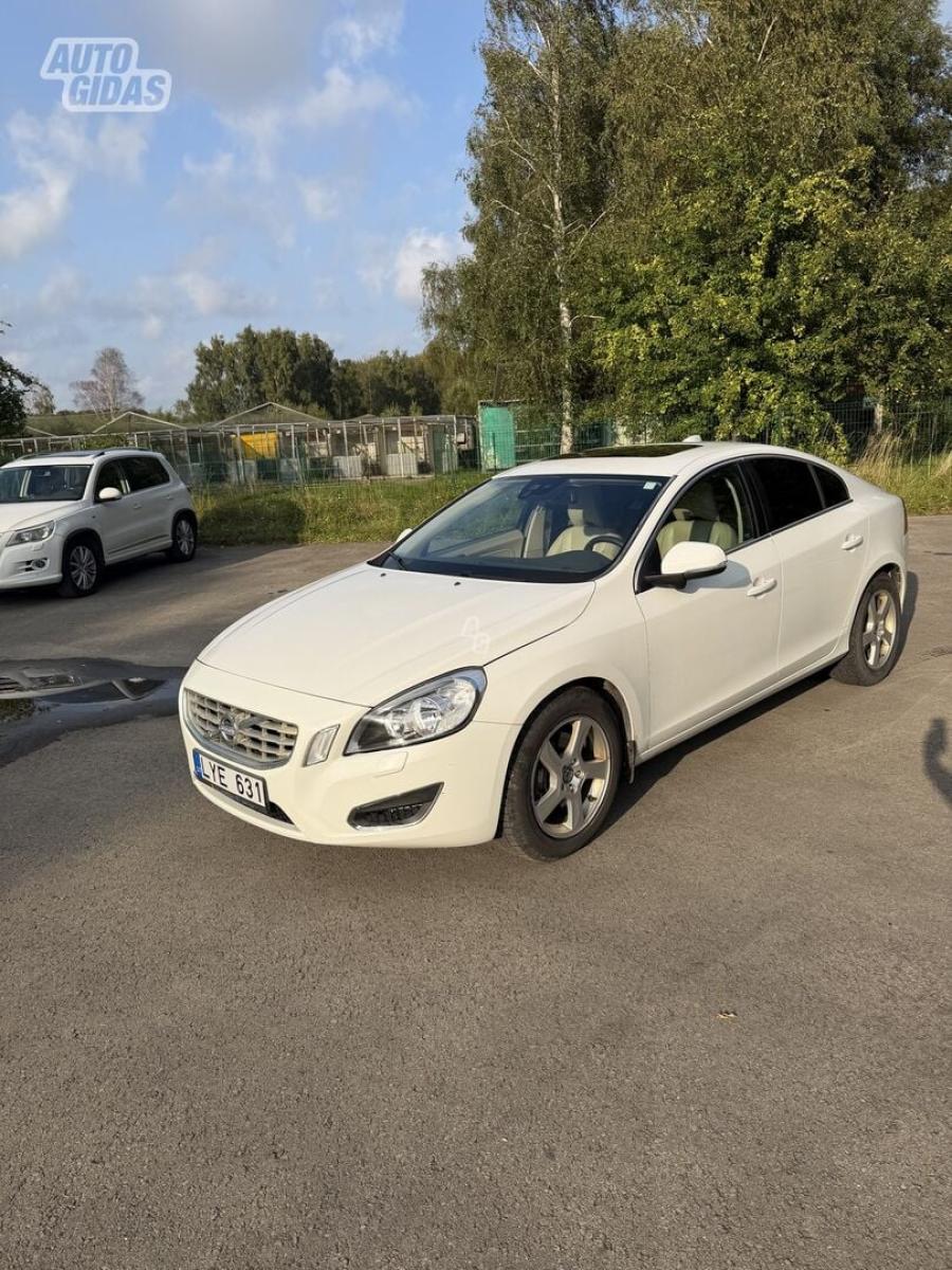 Volvo S60 2012 Klaipėda, ar dzinēja tilpumu 2.50 L un nobraukumu 168 tūkst. km par 6500 €, foto 1 vietnē AUTOMOTO.COM.LV