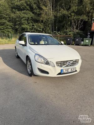 Volvo S60 2012 Klaipėda, ar dzinēja tilpumu 2.50 L un nobraukumu 168 tūkst. km par 6500 €, foto 3 vietnē AUTOMOTO.COM.LV