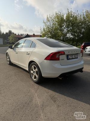 Volvo S60 2012 Klaipėda, ar dzinēja tilpumu 2.50 L un nobraukumu 168 tūkst. km par 6500 €, foto 4 vietnē AUTOMOTO.COM.LV