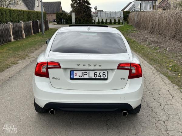 Volvo S60 2013 in Mazeikiai, with an engine capacity of 2.50 L and mileage of 212 thousand km for 5600 €, photo 5 on AUTOMOTO.COM.LV