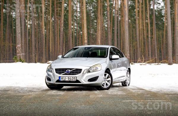 Volvo S60 2013 Rīga, ar dzinēja tilpumu 1.60 L un nobraukumu 131 tūkst. km par 3990 €, foto 1 vietnē AUTOMOTO.COM.LV