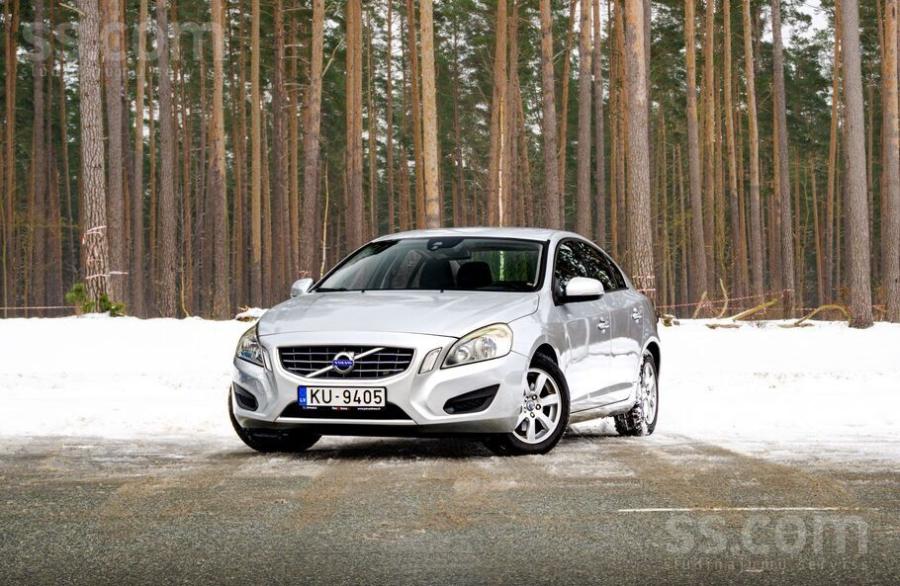 Volvo S60 2013 Rīga, ar dzinēja tilpumu 1.60 L un nobraukumu 131 tūkst. km par 3990 €, foto 1 vietnē AUTOMOTO.COM.LV