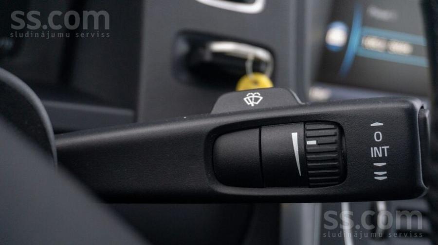Volvo S60 2013 Rīga, ar dzinēja tilpumu 1.60 L un nobraukumu 131 tūkst. km par 3990 €, foto 21 vietnē AUTOMOTO.COM.LV