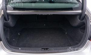 Volvo S60 2013 Rīga, ar dzinēja tilpumu 1.60 L un nobraukumu 131 tūkst. km par 3990 €, foto 28 vietnē AUTOMOTO.COM.LV