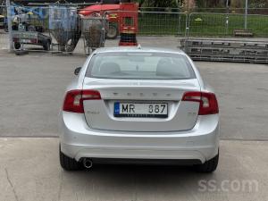 Вольво С60 2013 в Рига, объемом двигателя 2.00 л и пробегом 307 тыс. км за 4500 €, фото 7 на AUTOMOTO.COM.LV