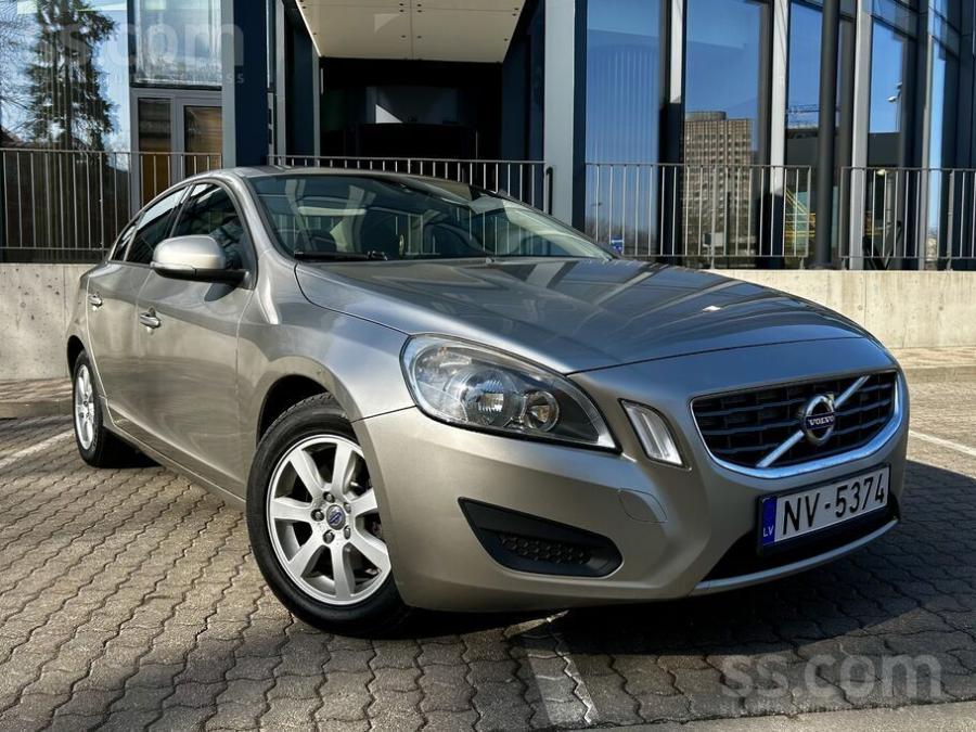 Volvo S60 2013 in Riga, with an engine capacity of 1.60 L and mileage of 416 thousand km for 2600 €, photo 3 on AUTOMOTO.COM.LV