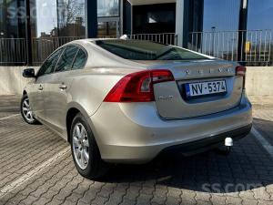 Volvo S60 2013 in Riga, with an engine capacity of 1.60 L and mileage of 416 thousand km for 2600 €, photo 6 on AUTOMOTO.COM.LV