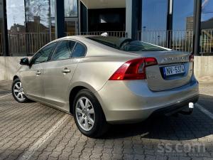 Volvo S60 2013 in Riga, with an engine capacity of 1.60 L and mileage of 416 thousand km for 2600 €, photo 7 on AUTOMOTO.COM.LV