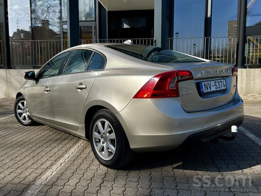 Volvo S60 2013 in Riga, with an engine capacity of 1.60 L and mileage of 416 thousand km for 2600 €, photo 7 on AUTOMOTO.COM.LV