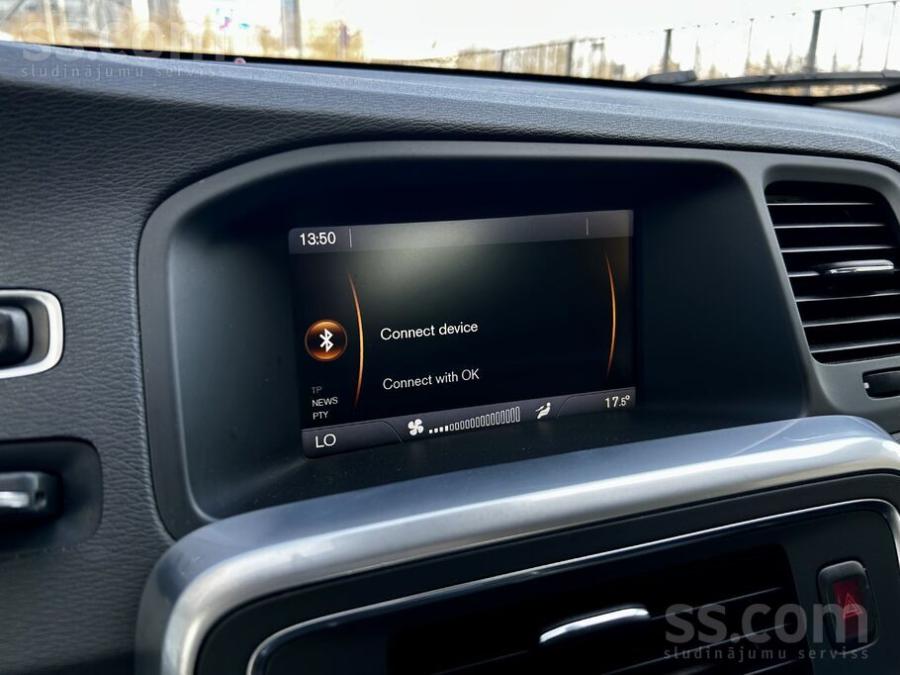 Volvo S60 2013 in Riga, with an engine capacity of 1.60 L and mileage of 416 thousand km for 2600 €, photo 16 on AUTOMOTO.COM.LV