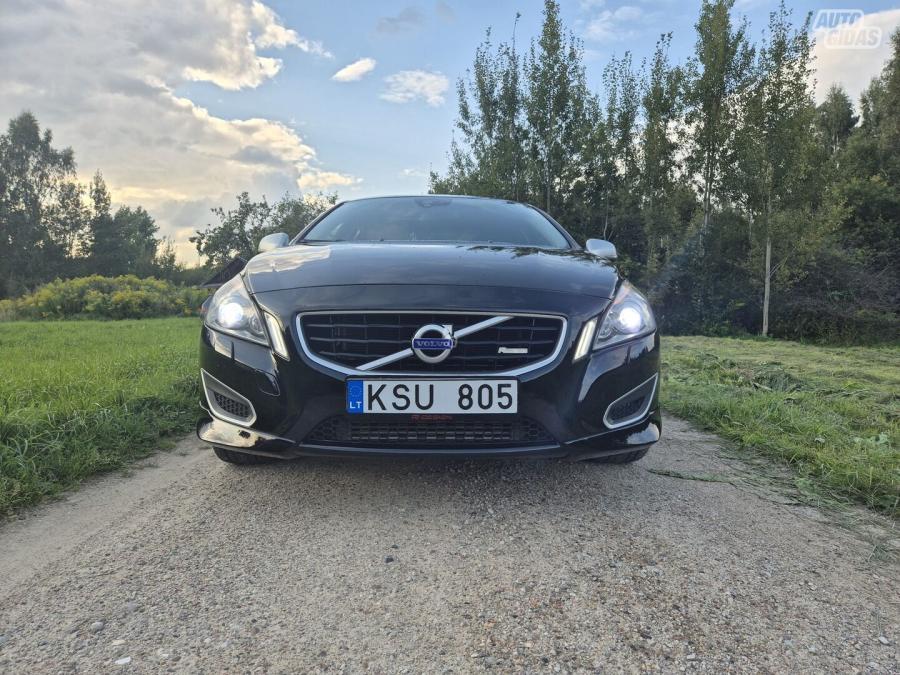 Volvo S60 2013 Viļņa, ar dzinēja tilpumu 2.50 L un nobraukumu 186 tūkst. km par 7500 €, foto 5 vietnē AUTOMOTO.COM.LV