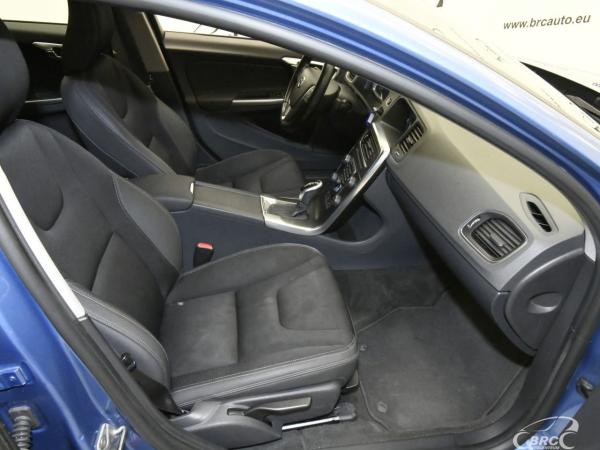 Volvo S60 2014 in Vilnius, with an engine capacity of 1.98 L and mileage of 210 thousand km for 7900 €, photo 4 on AUTOMOTO.COM.LV