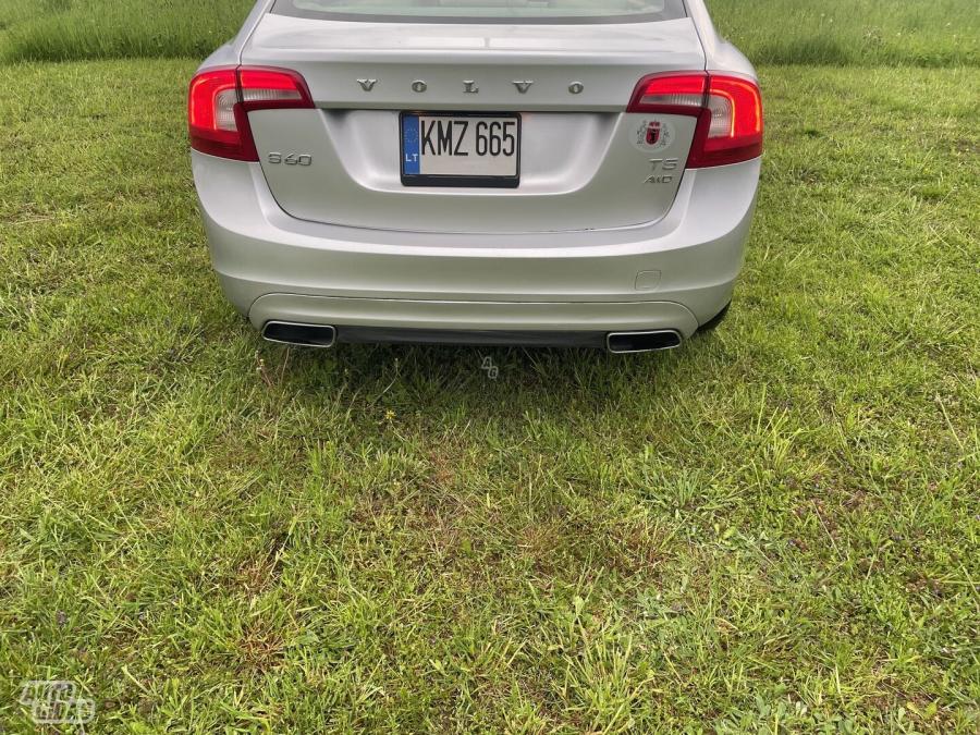 Volvo S60 2014 Telšiai, ar dzinēja tilpumu 2.50 L un nobraukumu 281 tūkst. km par 6600 €, foto 3 vietnē AUTOMOTO.COM.LV