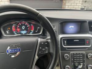 Volvo S60 2014 Telšiai, ar dzinēja tilpumu 2.50 L un nobraukumu 281 tūkst. km par 6600 €, foto 8 vietnē AUTOMOTO.COM.LV