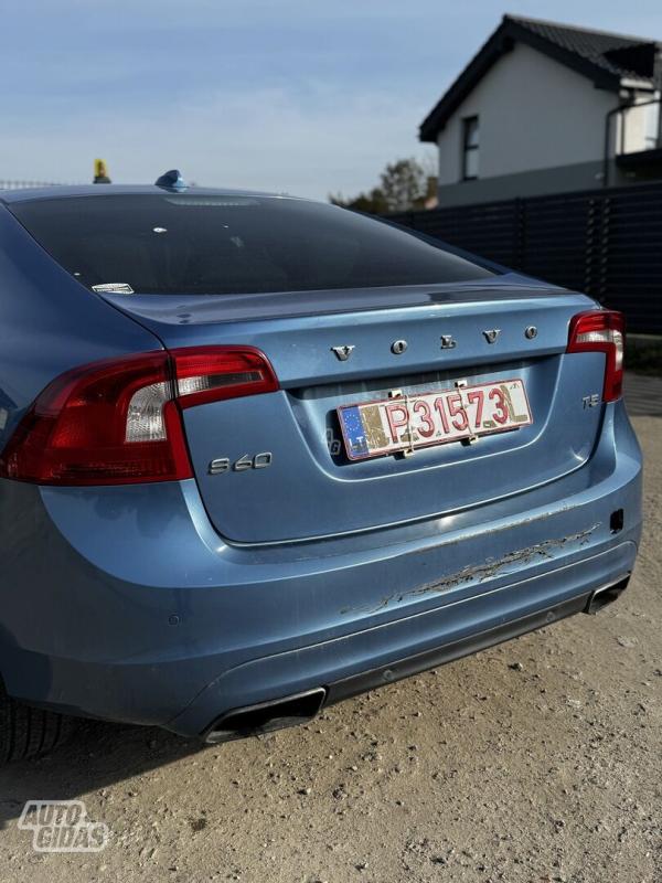 Вольво С60 2014 в Клайпеда на AUTOMOTO.COM.LV Вольво С60 2014 в Клайпеда, объемом двигателя 2.50 л и пробегом 228 тыс. км за 5300 €, фото 7 на AUTOMOTO.COM.LV