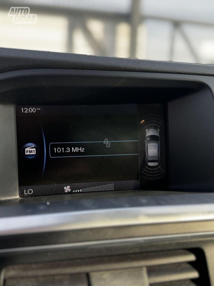Volvo S60 2014 in Klaipeda, with an engine capacity of 2.50 L and mileage of 228 thousand km for 5300 €, photo 16 on AUTOMOTO.COM.LV