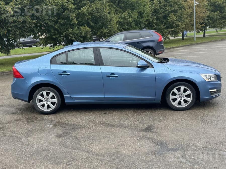 Volvo S60 2014 Rīga, ar dzinēja tilpumu 1.60 L un nobraukumu 160 tūkst. km par 6490 €, foto 5 vietnē AUTOMOTO.COM.LV