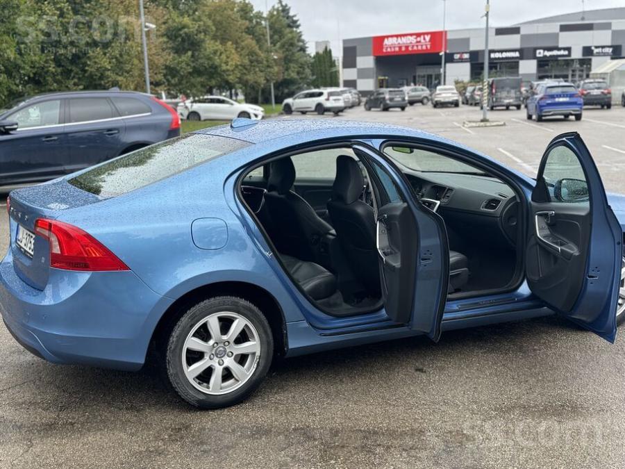 Volvo S60 2014 Rīga, ar dzinēja tilpumu 1.60 L un nobraukumu 160 tūkst. km par 6490 €, foto 6 vietnē AUTOMOTO.COM.LV
