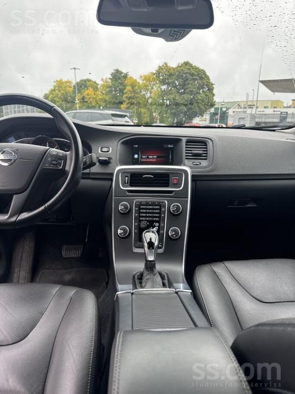 Volvo S60 2014 Rīga, ar dzinēja tilpumu 1.60 L un nobraukumu 160 tūkst. km par 6490 €, foto 11 vietnē AUTOMOTO.COM.LV