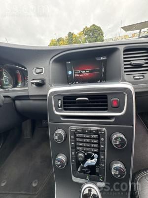 Volvo S60 2014 Rīga, ar dzinēja tilpumu 1.60 L un nobraukumu 160 tūkst. km par 6490 €, foto 17 vietnē AUTOMOTO.COM.LV