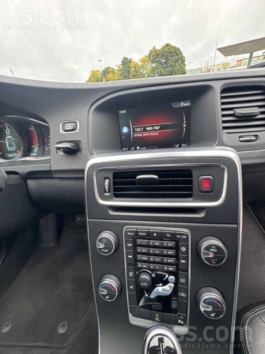 Volvo S60 2014 Rīga, ar dzinēja tilpumu 1.60 L un nobraukumu 160 tūkst. km par 6490 €, foto 17 vietnē AUTOMOTO.COM.LV
