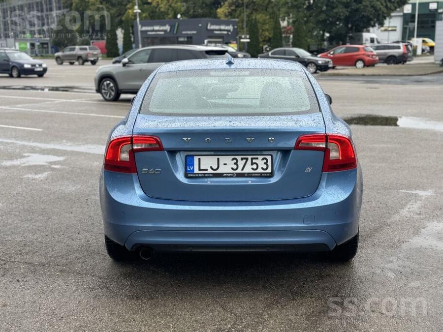 Volvo S60 2014 Rīga, ar dzinēja tilpumu 1.60 L un nobraukumu 160 tūkst. km par 6490 €, foto 21 vietnē AUTOMOTO.COM.LV