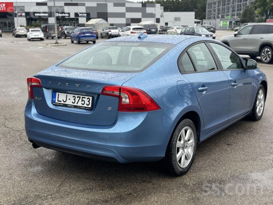 Volvo S60 2014 Rīga, ar dzinēja tilpumu 1.60 L un nobraukumu 160 tūkst. km par 6490 €, foto 22 vietnē AUTOMOTO.COM.LV