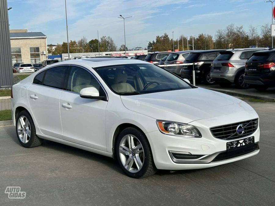Volvo S60 2014 Šauļi, ar dzinēja tilpumu 2.50 L un nobraukumu 159 tūkst. km par 6900 €, foto 1 vietnē AUTOMOTO.COM.LV