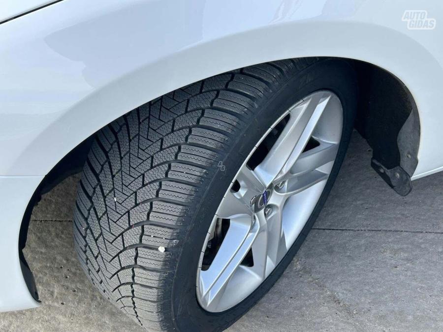 Volvo S60 2014 Šauļi, ar dzinēja tilpumu 2.50 L un nobraukumu 159 tūkst. km par 6900 €, foto 8 vietnē AUTOMOTO.COM.LV