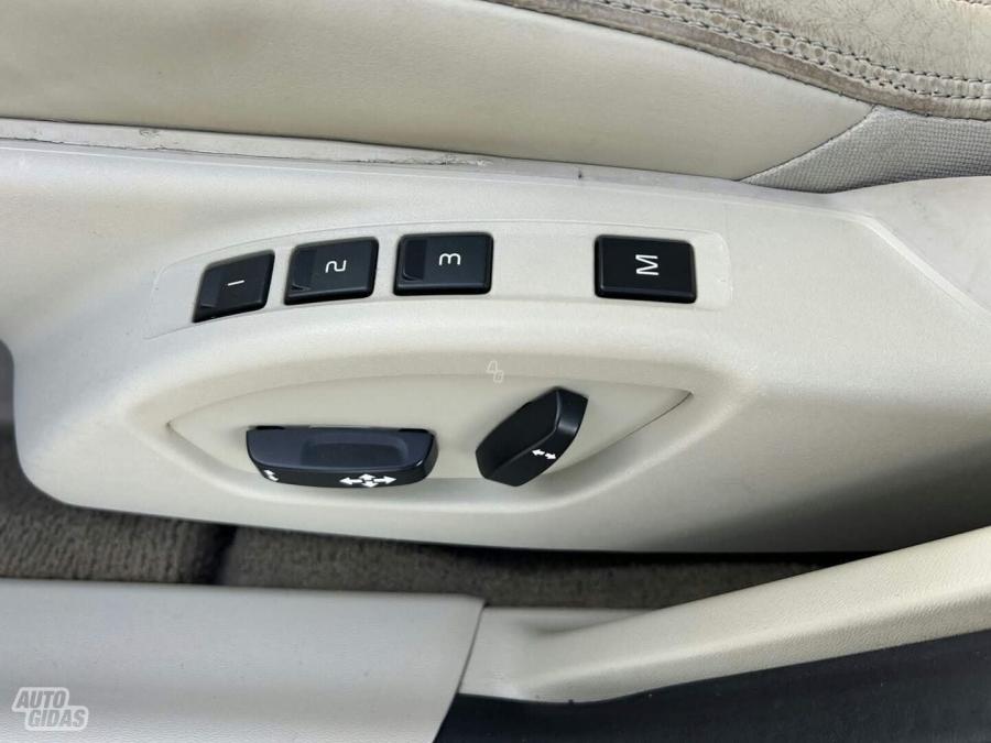 Volvo S60 2014 Šauļi, ar dzinēja tilpumu 2.50 L un nobraukumu 159 tūkst. km par 6900 €, foto 17 vietnē AUTOMOTO.COM.LV