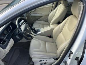 Volvo S60 2014 Šauļi, ar dzinēja tilpumu 2.50 L un nobraukumu 159 tūkst. km par 6900 €, foto 19 vietnē AUTOMOTO.COM.LV