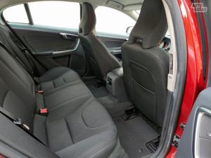 Volvo S60 2015 in Vilnius, with an engine capacity of 2.00 L and mileage of 219 thousand km for 8500 €, photo 15 on AUTOMOTO.COM.LV