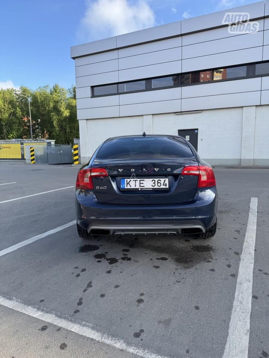 Volvo S60 2015 in Klaipeda, with an engine capacity of 1.60 L and mileage of 197 thousand km for 6700 €, photo 5 on AUTOMOTO.COM.LV