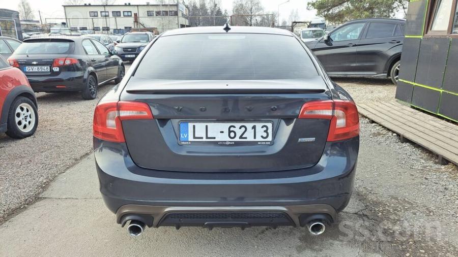 Volvo S60 2015 in Riga, with an engine capacity of 2.00 L and mileage of 328 thousand km for 6990 €, photo 7 on AUTOMOTO.COM.LV