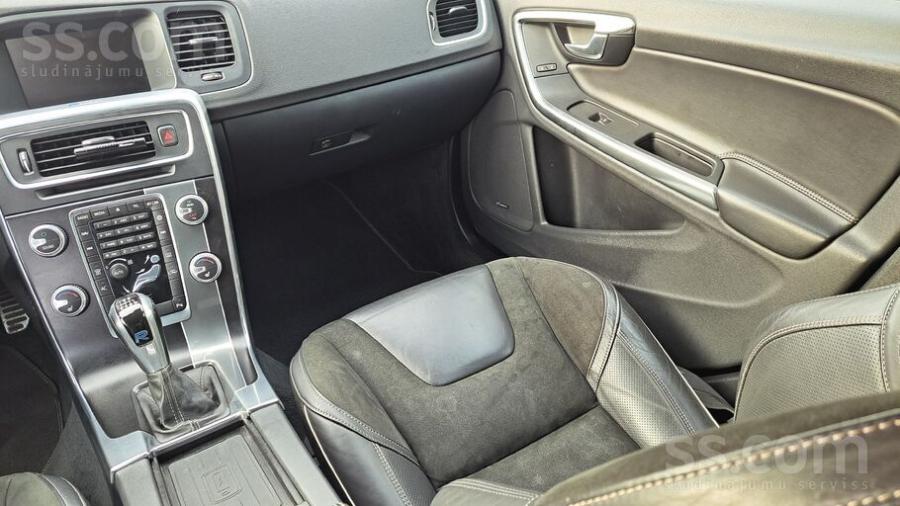 Volvo S60 2015 in Riga, with an engine capacity of 2.00 L and mileage of 328 thousand km for 6990 €, photo 9 on AUTOMOTO.COM.LV