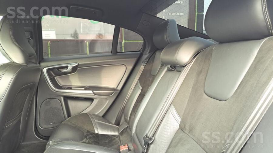 Volvo S60 2015 in Riga, with an engine capacity of 2.00 L and mileage of 328 thousand km for 6990 €, photo 28 on AUTOMOTO.COM.LV