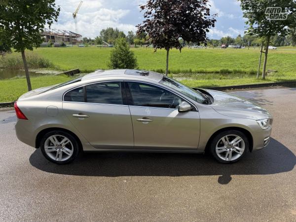 Volvo S60 2015 Mažeikiai, ar dzinēja tilpumu 2.00 L un nobraukumu 270 tūkst. km par 7800 €, foto 3 vietnē AUTOMOTO.COM.LV