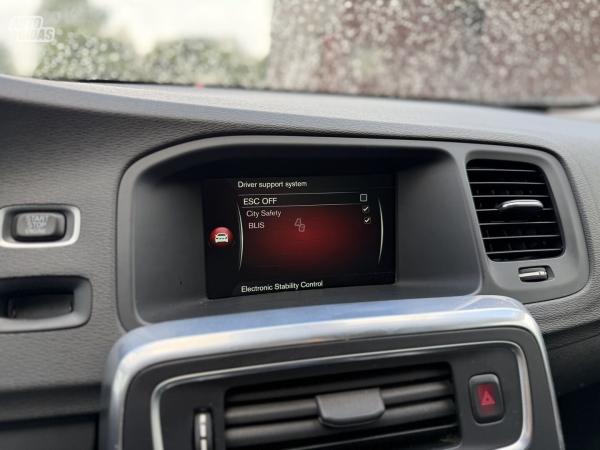 Volvo S60 2015 Mažeikiai, ar dzinēja tilpumu 2.00 L un nobraukumu 270 tūkst. km par 7800 €, foto 8 vietnē AUTOMOTO.COM.LV