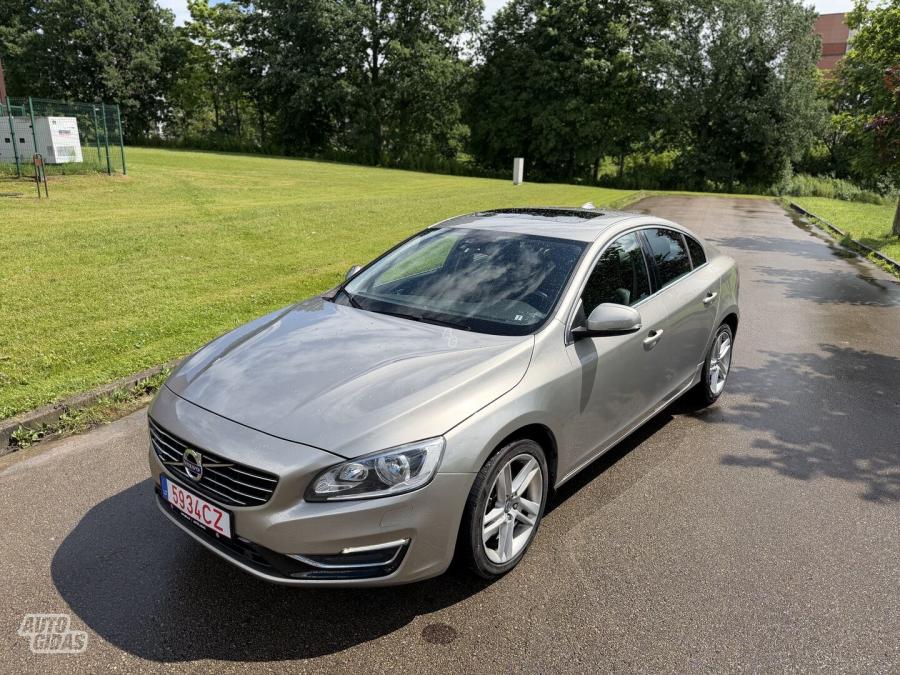 Volvo S60 2015 in Mazeikiai, with an engine capacity of 2.00 L and mileage of 270 thousand km for 7800 €, photo 1 on AUTOMOTO.COM.LV