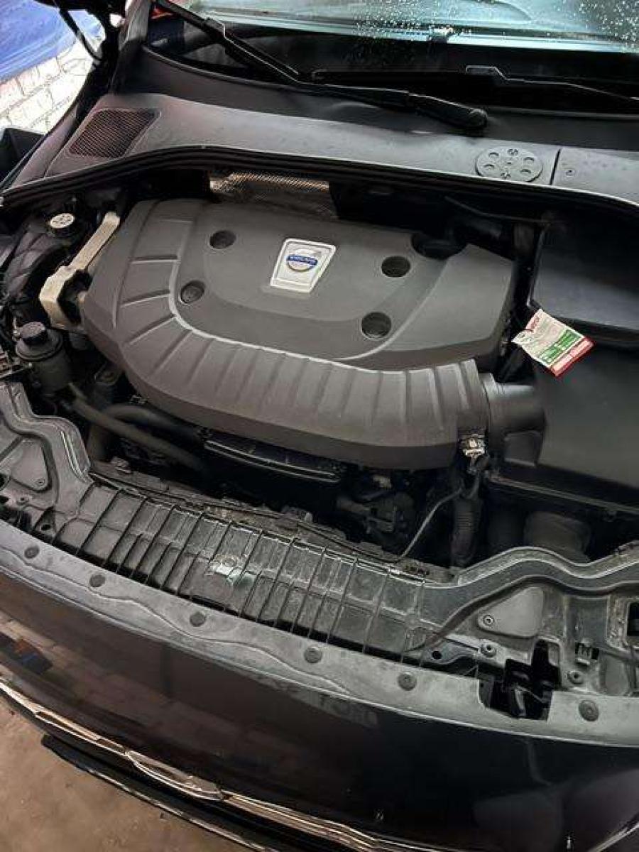 Volvo S60 2015 Skuodas, ar dzinēja tilpumu 1.98 L un nobraukumu 259 tūkst. km par 9500 €, foto 5 vietnē AUTOMOTO.COM.LV