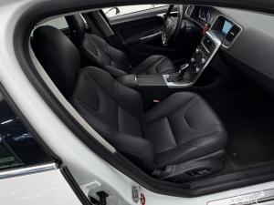 Volvo S60 2016 Viļņa, ar dzinēja tilpumu 1.97 L un nobraukumu 200 tūkst. km par 10900 €, foto 6 vietnē AUTOMOTO.COM.LV