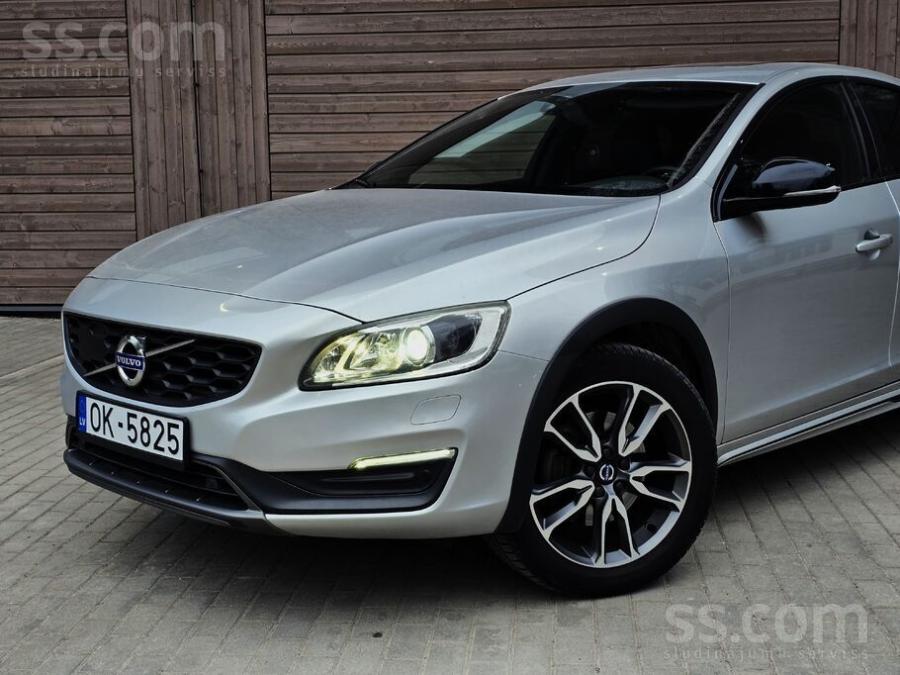Volvo S60 2016 Jelgava, ar dzinēja tilpumu 2.00 L un nobraukumu 263 tūkst. km par 12000 €, foto 3 vietnē AUTOMOTO.COM.LV