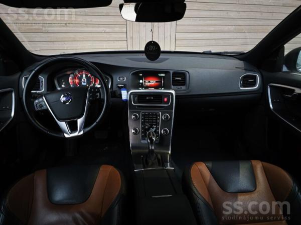 Volvo S60 2016 in Jelgava, with an engine capacity of 2.00 L and mileage of 263 thousand km for 12000 €, photo 9 on AUTOMOTO.COM.LV