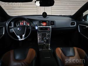 Volvo S60 2016 Jelgava, ar dzinēja tilpumu 2.00 L un nobraukumu 263 tūkst. km par 12000 €, foto 10 vietnē AUTOMOTO.COM.LV