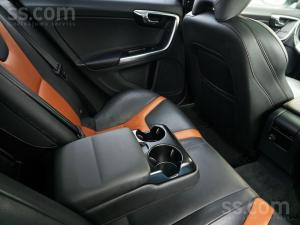 Volvo S60 2016 Jelgava, ar dzinēja tilpumu 2.00 L un nobraukumu 263 tūkst. km par 12000 €, foto 26 vietnē AUTOMOTO.COM.LV